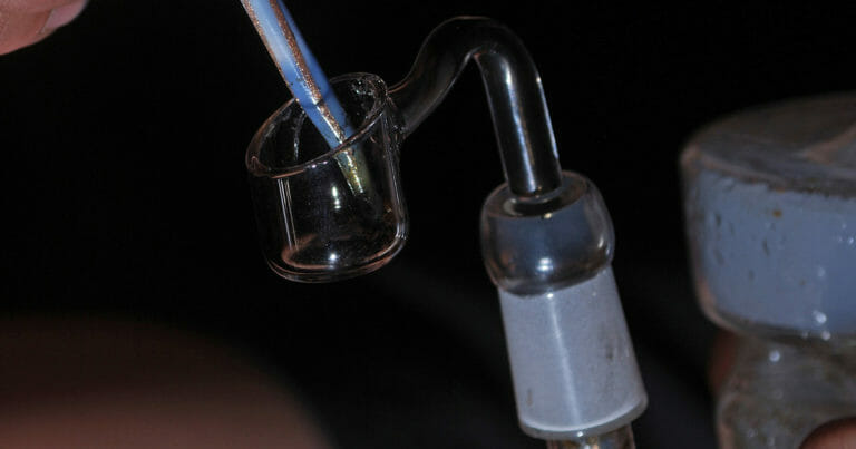 What is Cannabis Dabbing | A Guide to Dabbing Marijuana