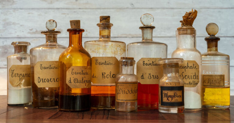 Cannabis Tinctures: Types, Usage, & Effects